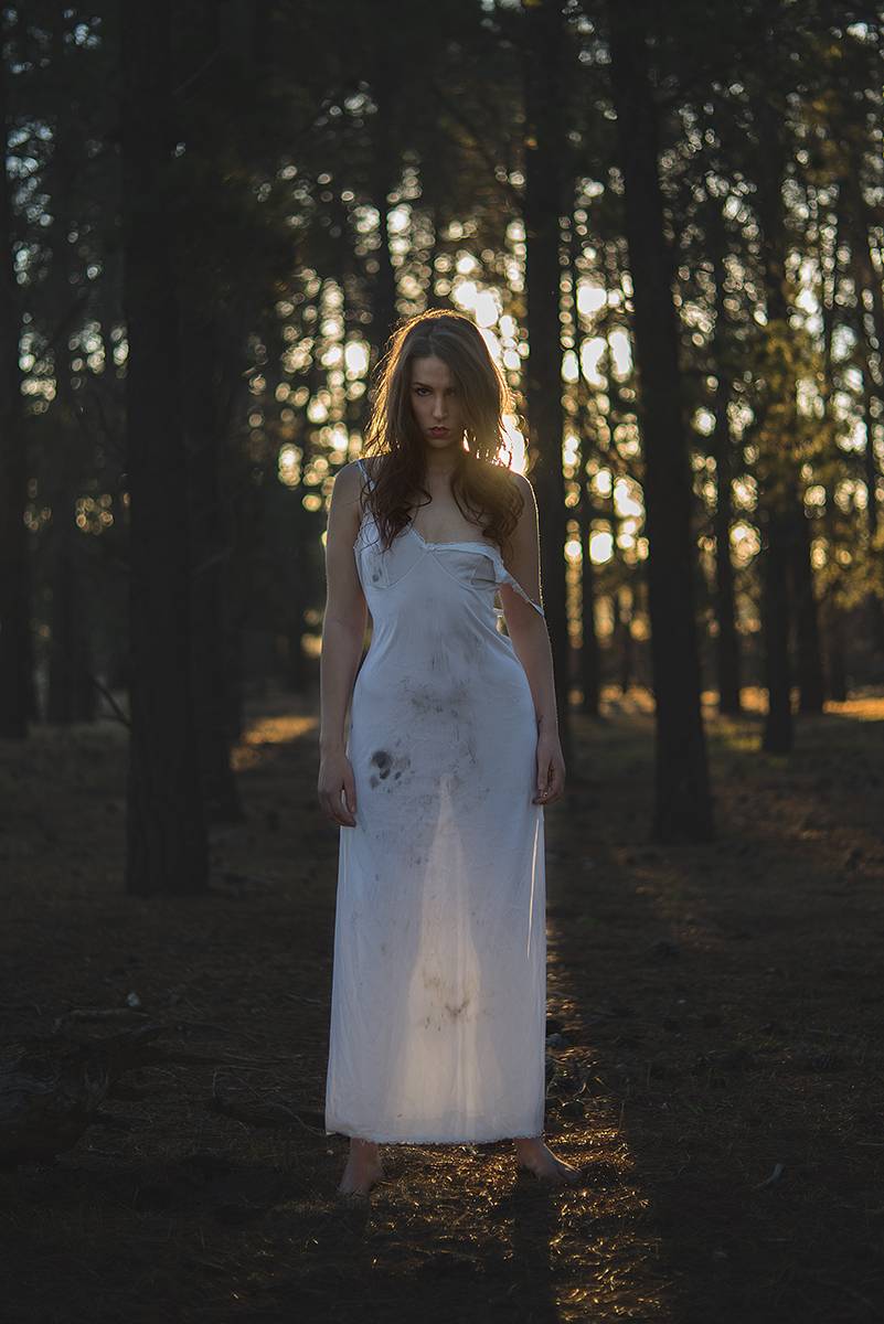 Photographer: Dave Leane - Model: Caitlyn Reschke | Scrolller