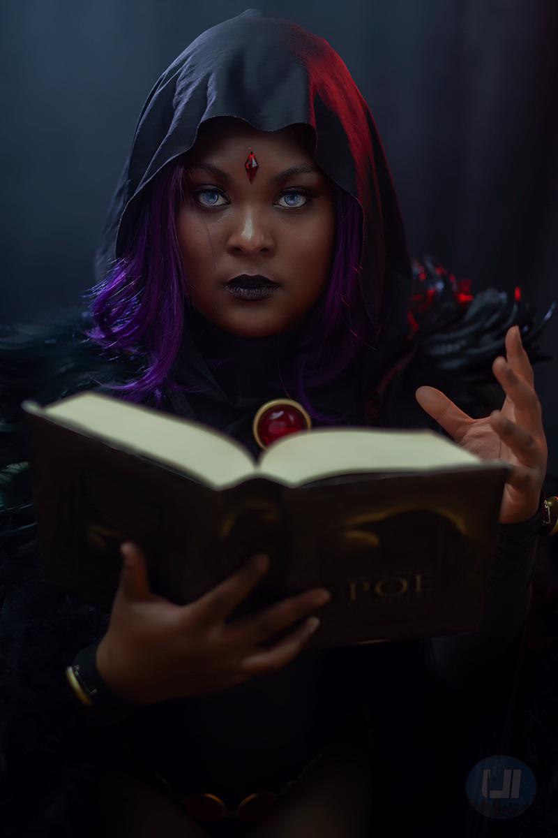 [photographer] Raven Scrolller