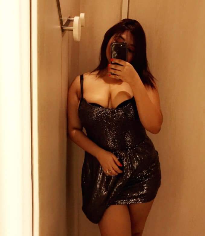 [PIC] Raisa Strikes Again | Scrolller