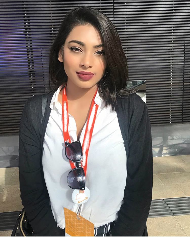 Picture time at work | Scrolller