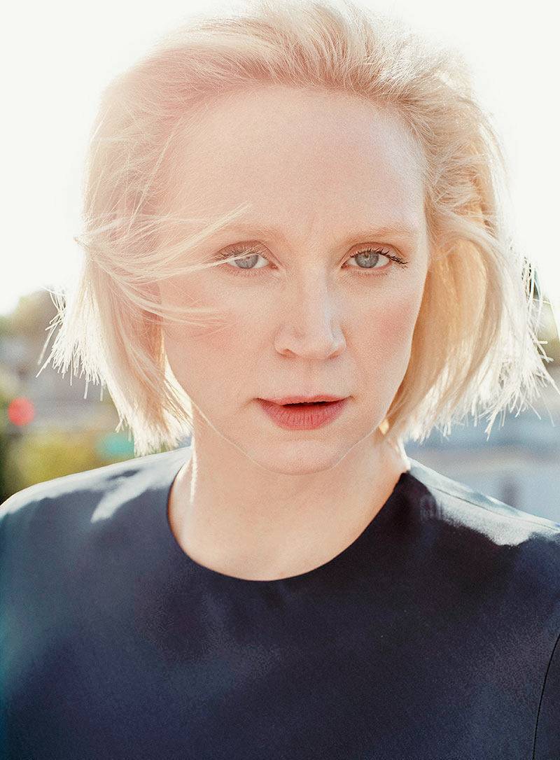 Piercing Eyes Scrolller
