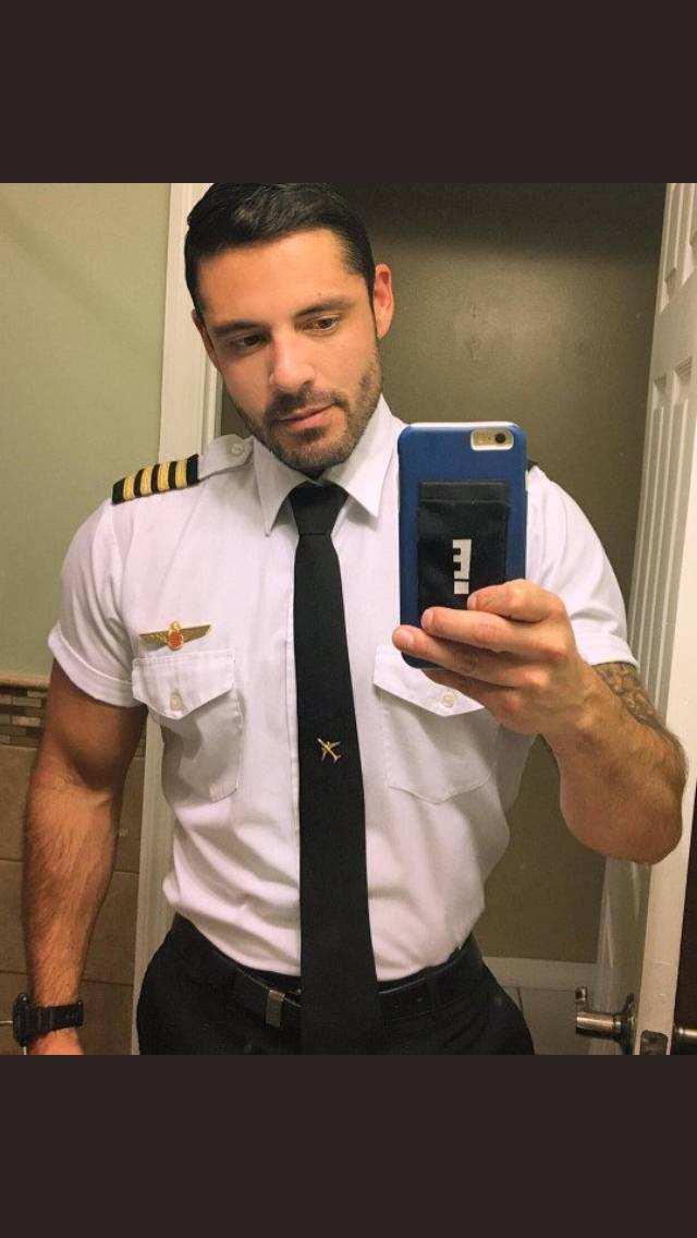 Pilot at work | Scrolller