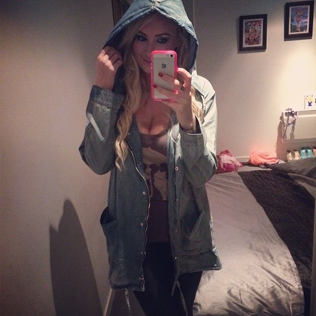 Pink Case | Scrolller