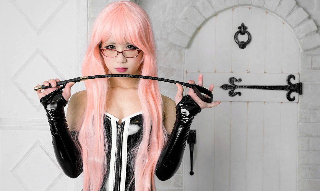 Pink is my favorite color. Your bruised ass is my second favorite | Scrolller