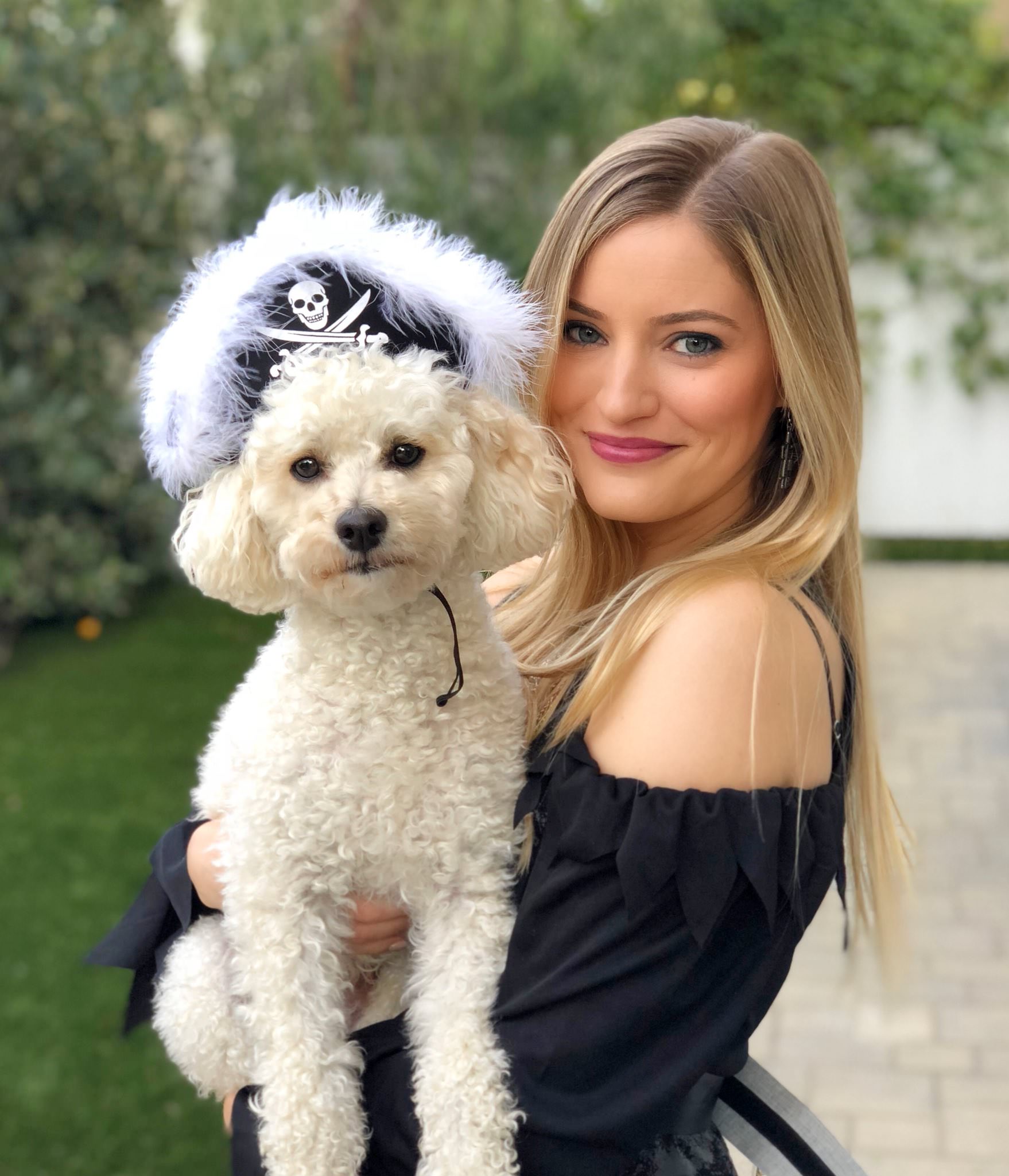 Pirate Justine 🤗🐶 | Scrolller