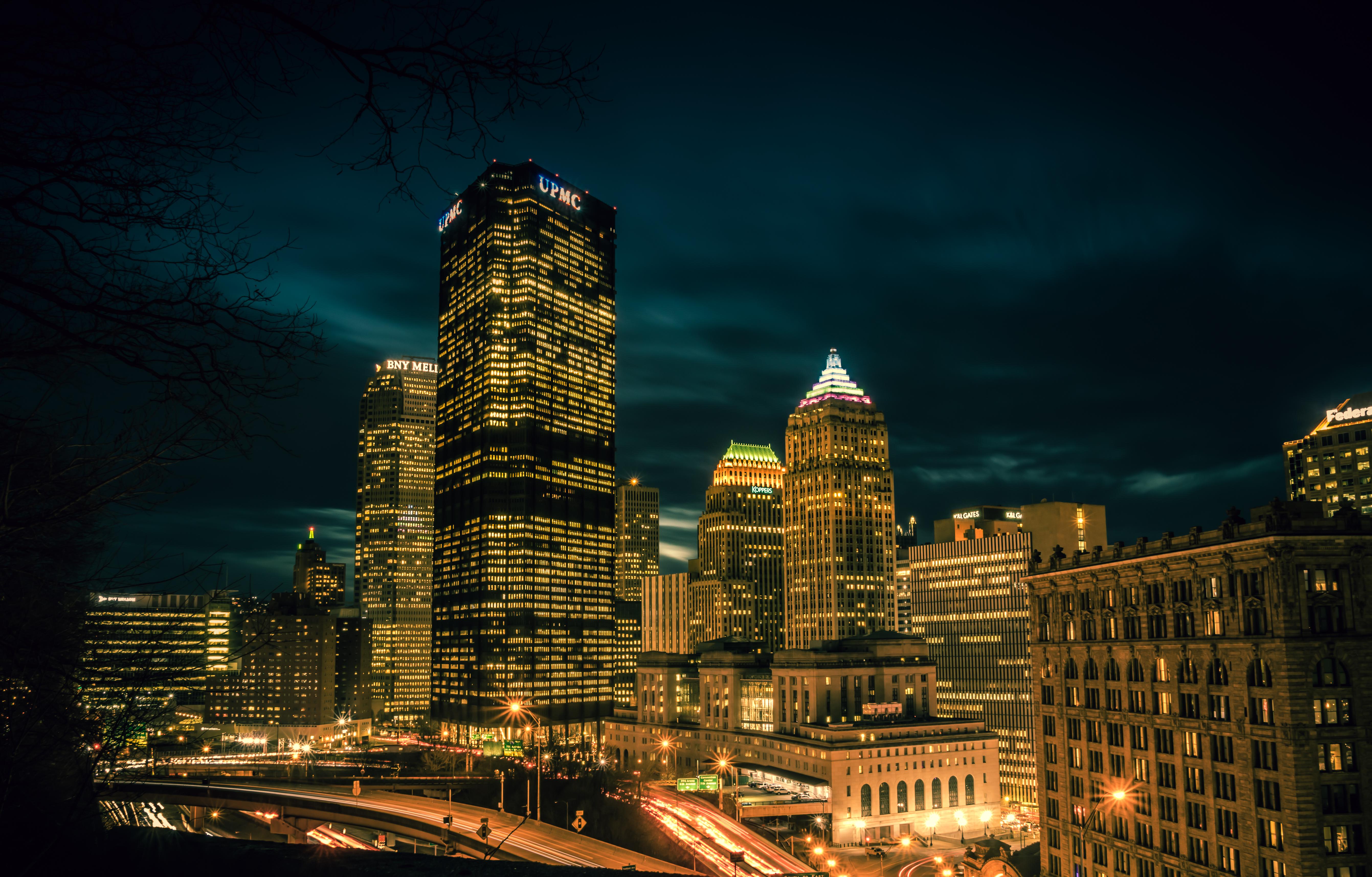 Pittsburgh - ISO 100, 17mm (17-50mm), f/13, 30s | Scrolller