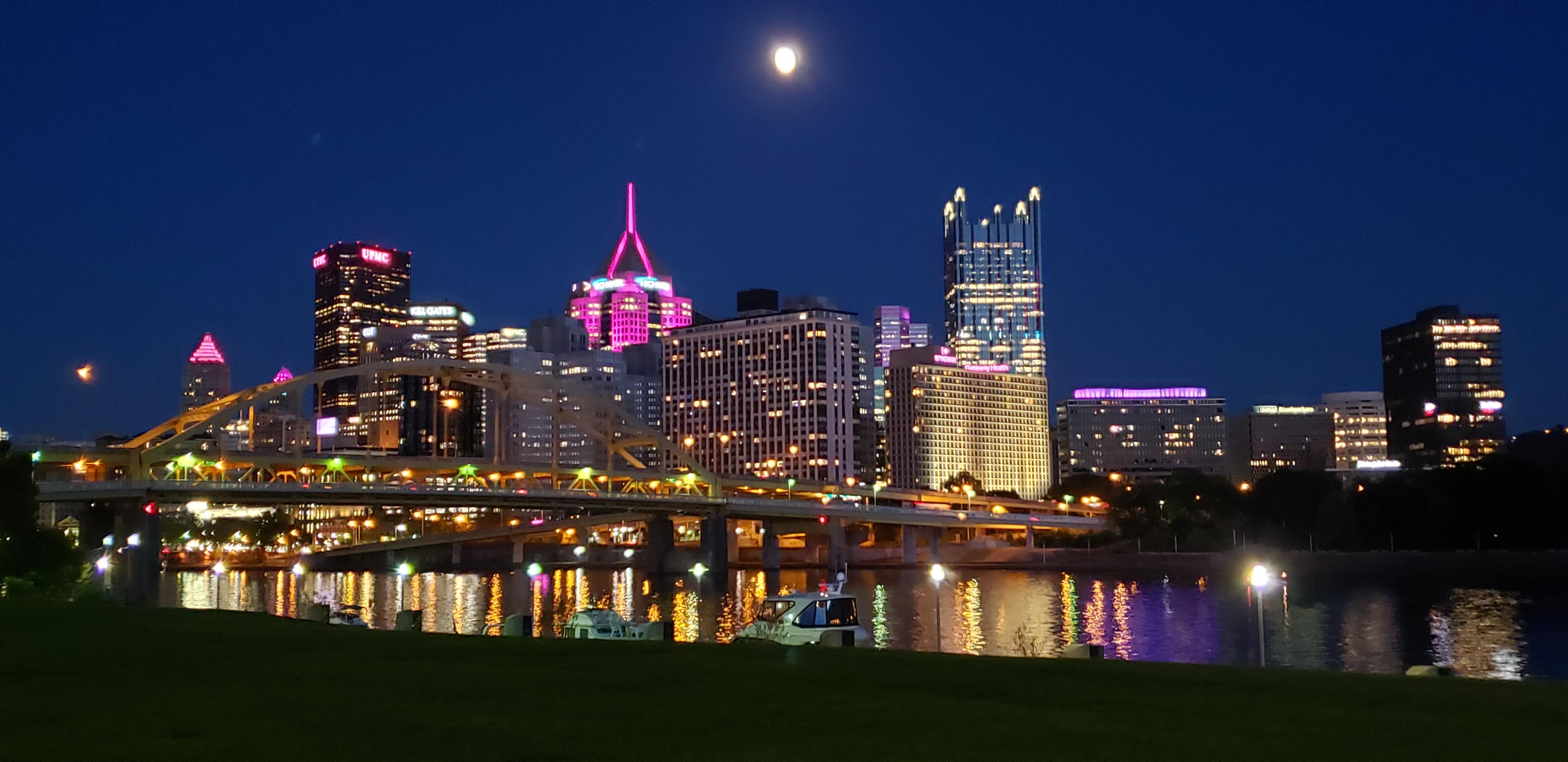 Pittsburgh, Pa | Scrolller