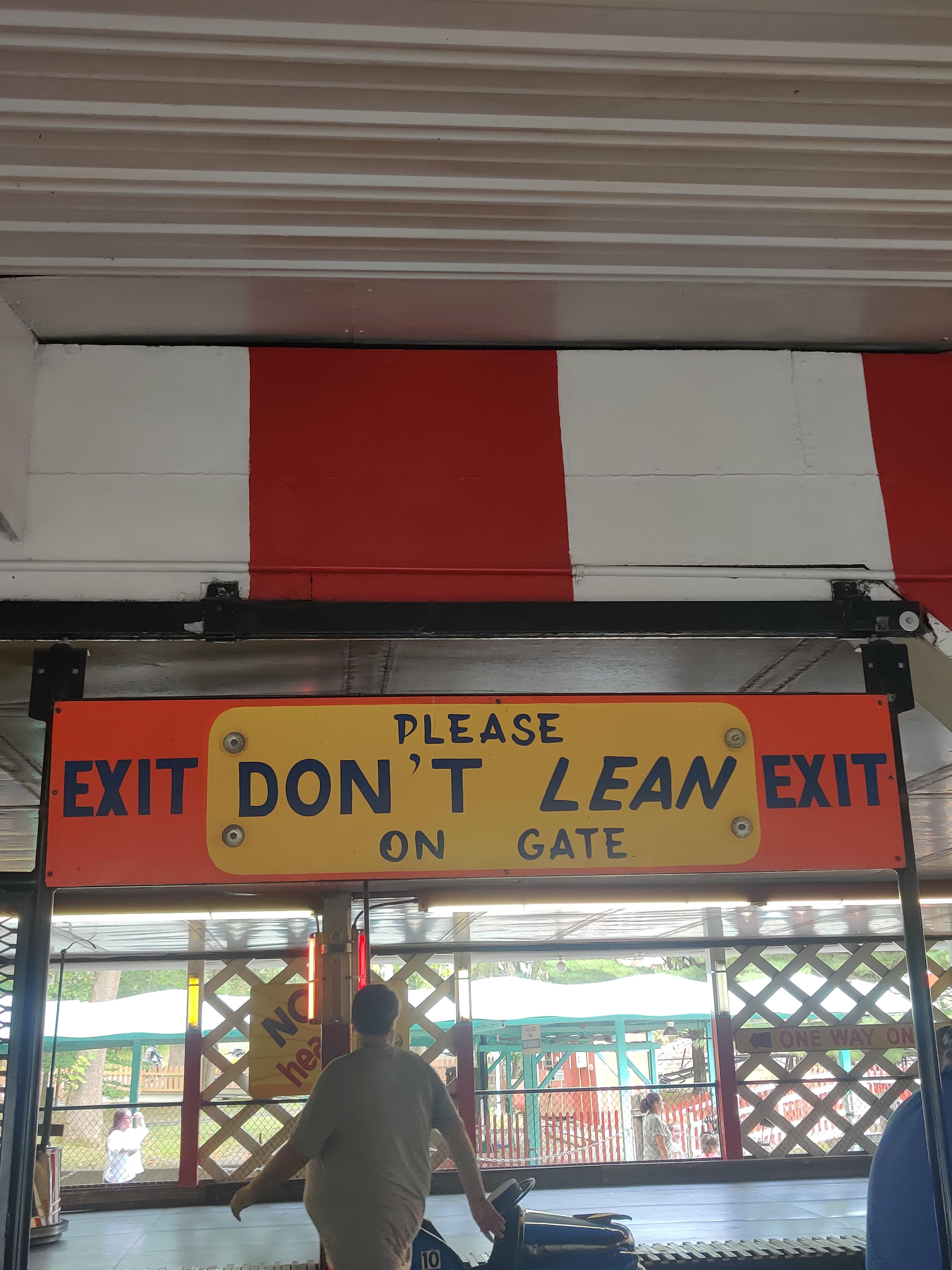 Please exit don't lean exit on gate | Scrolller