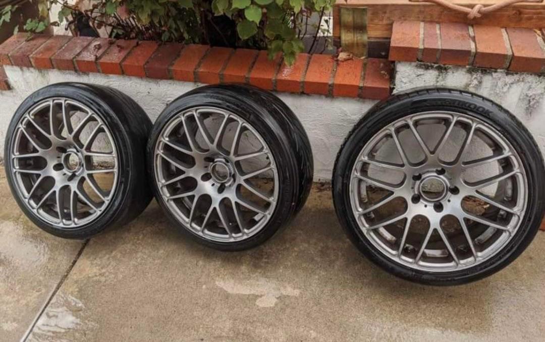 Please help me find the name of these wheels | Scrolller