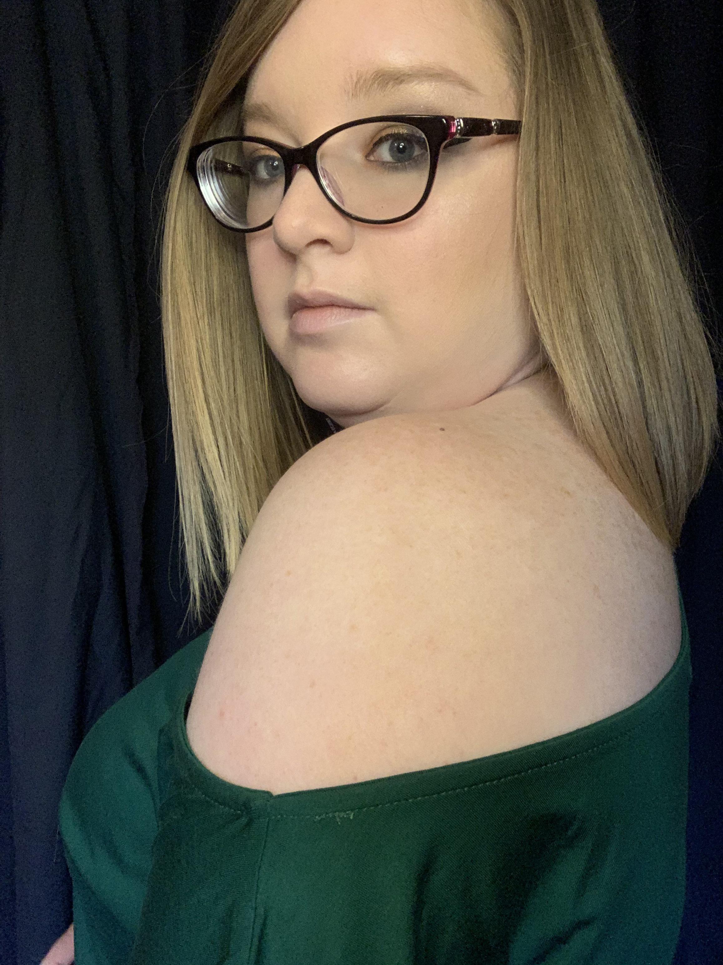 Plenty of freckles on my shoulders | Scrolller