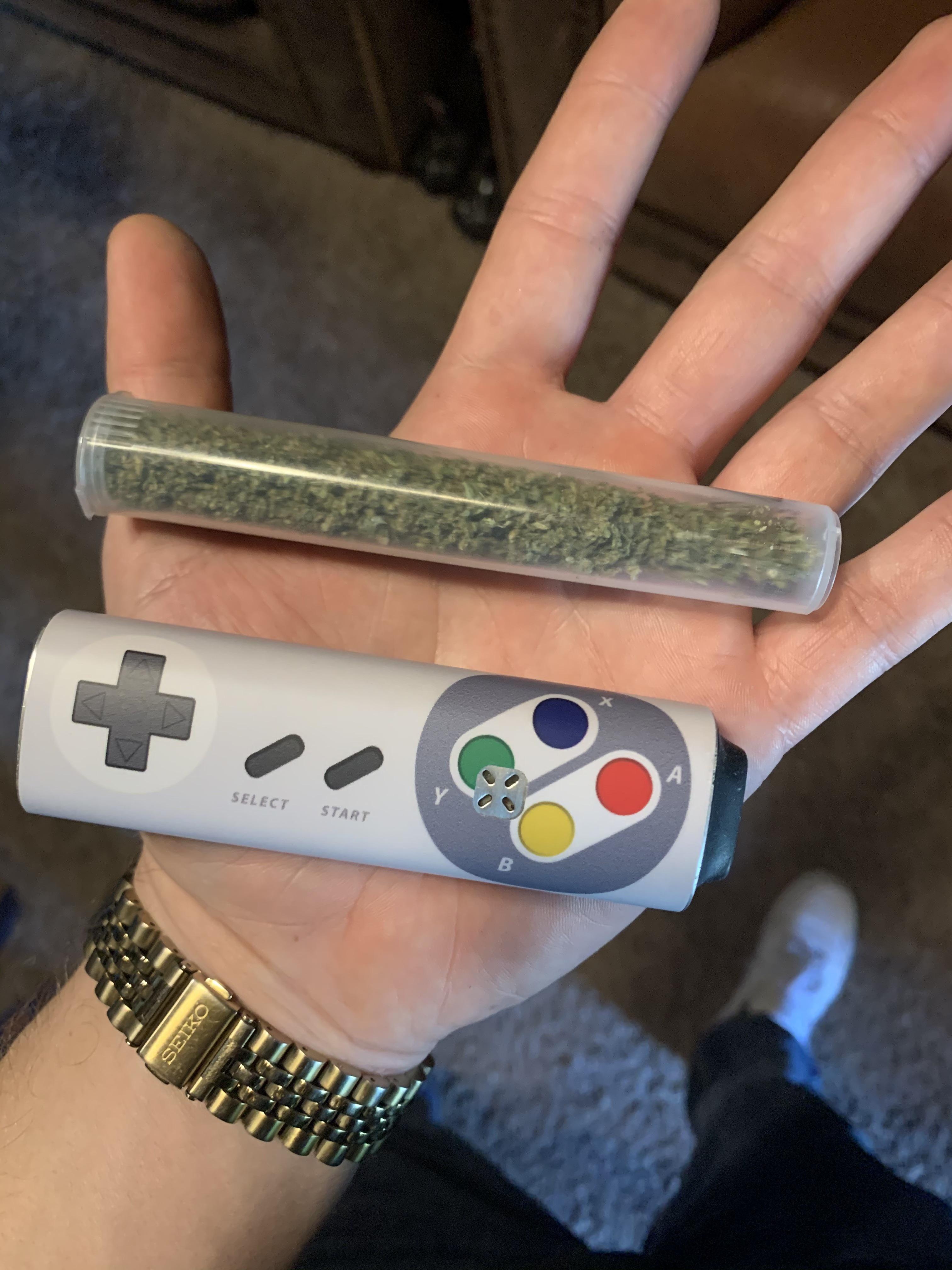 Pocket sized high | Scrolller