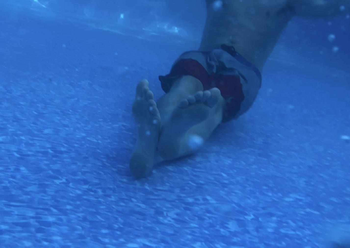 pool feet 2 | Scrolller