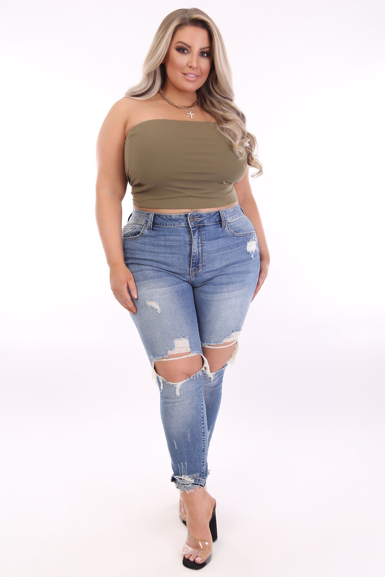 Posing for Fashion Nova | Scrolller