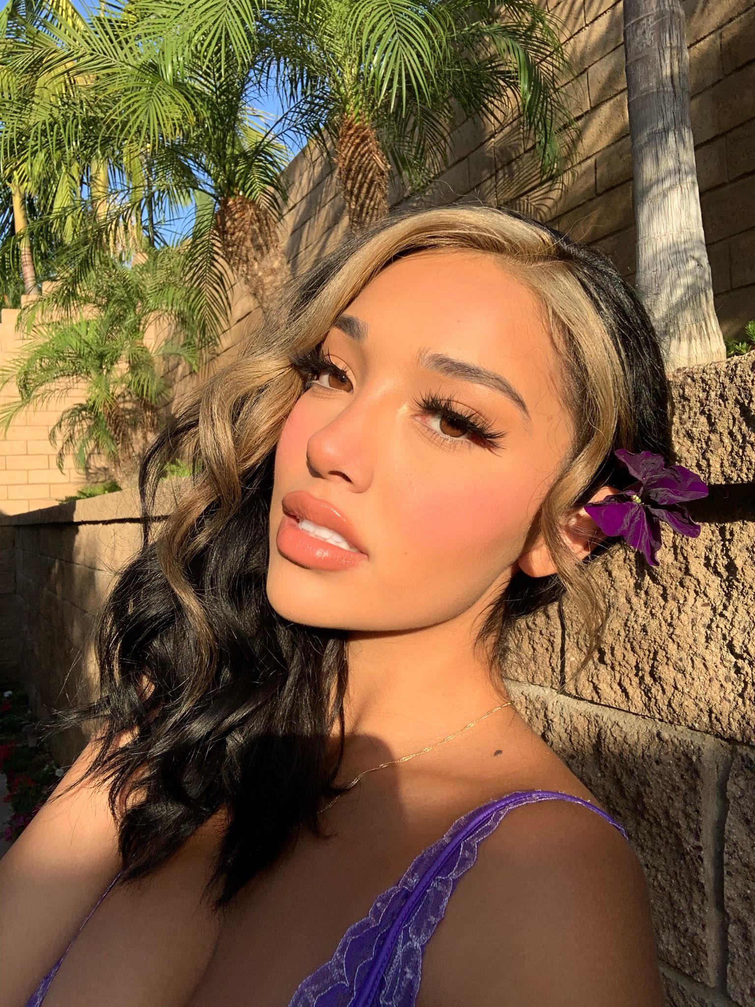 Post and delete | Scrolller