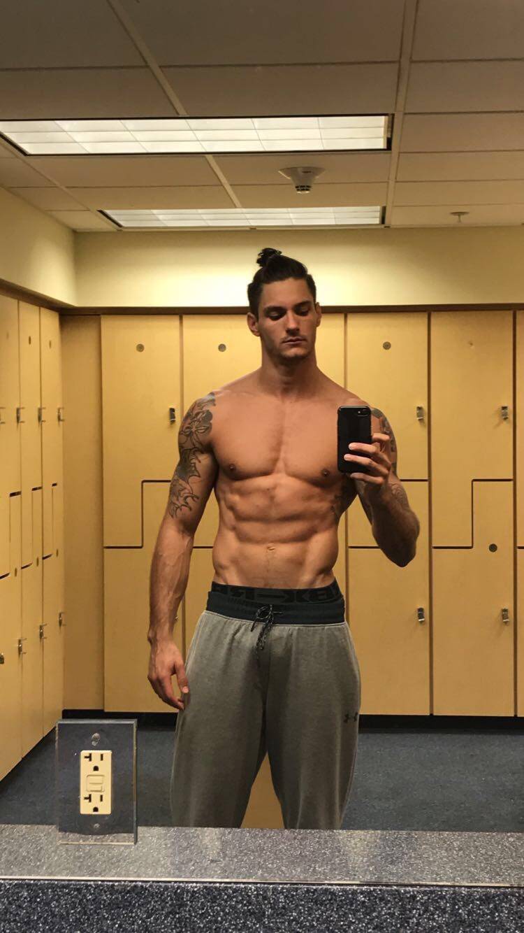 Post lift | Scrolller