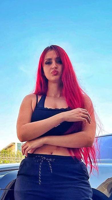 Pound hard... | Scrolller