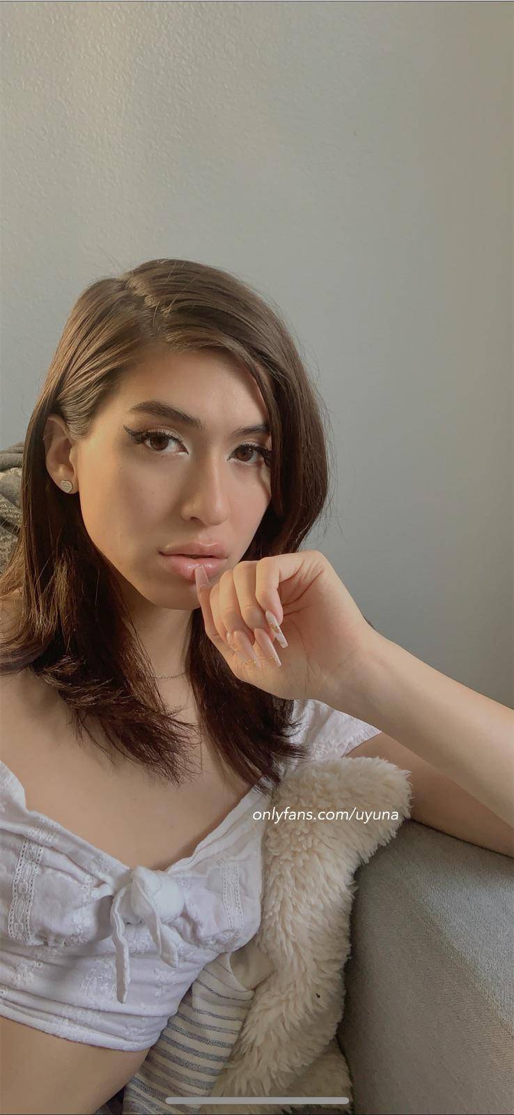 Pouty Princess | Scrolller