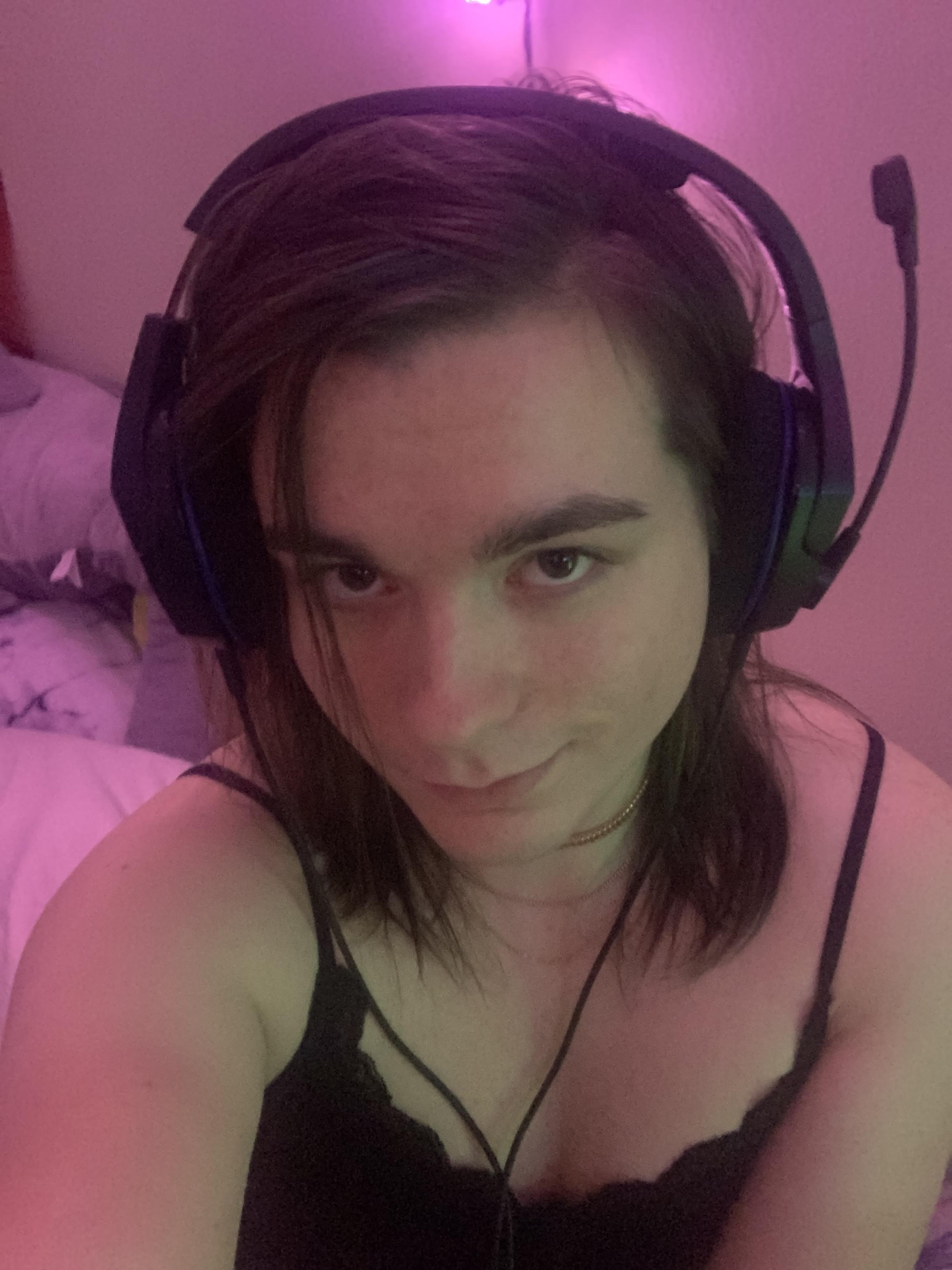 Pre everything and no makeup but I feel really good rn!!! | Scrolller