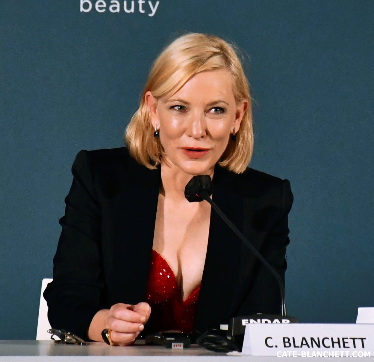 Press Conference | Scrolller