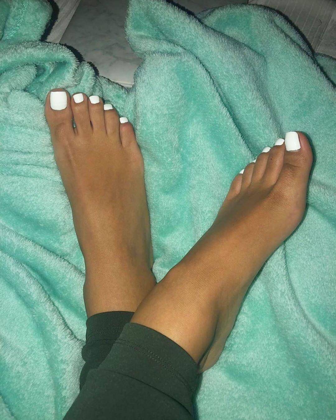 pretty brown feet 😍 dm for more | Scrolller