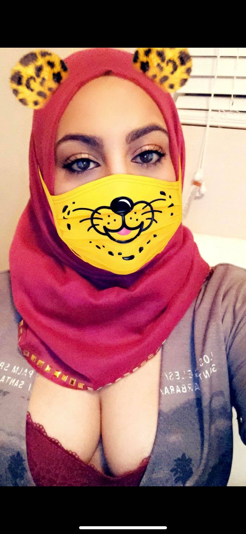 pretty eyes | Scrolller