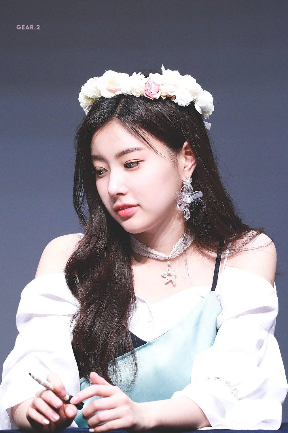 Pretty Hyewon | Scrolller