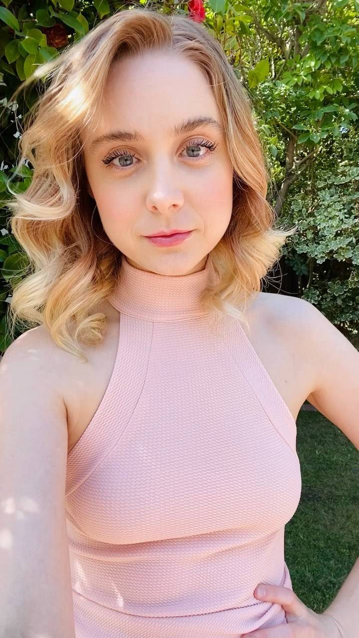 Pretty in Pink | Scrolller