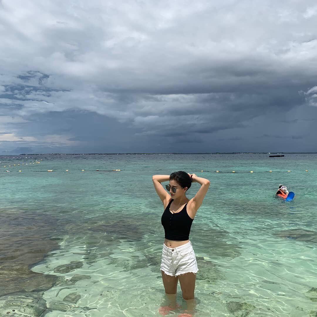 Pretty Jihyo on Vacation | Scrolller