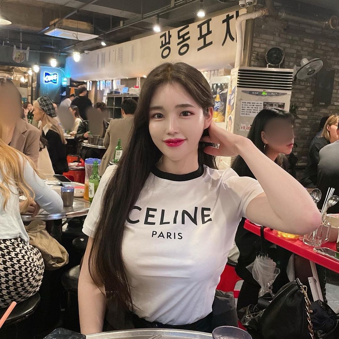 Pretty lips | Scrolller