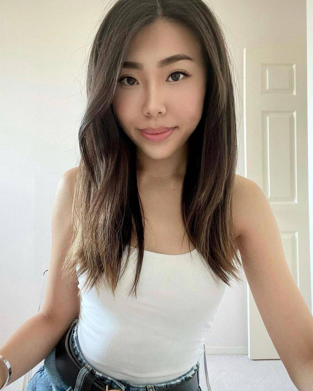 Pretty shoulders | Scrolller