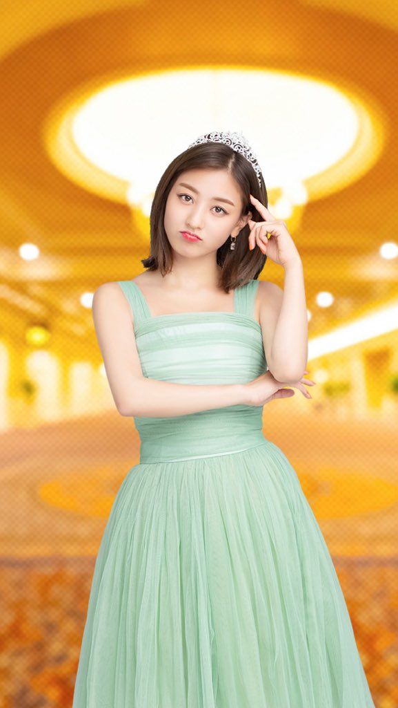 Princess Jihyo pout | Scrolller