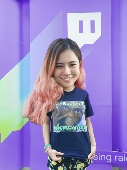 Proof Kiara has a BIG Head... | Scrolller