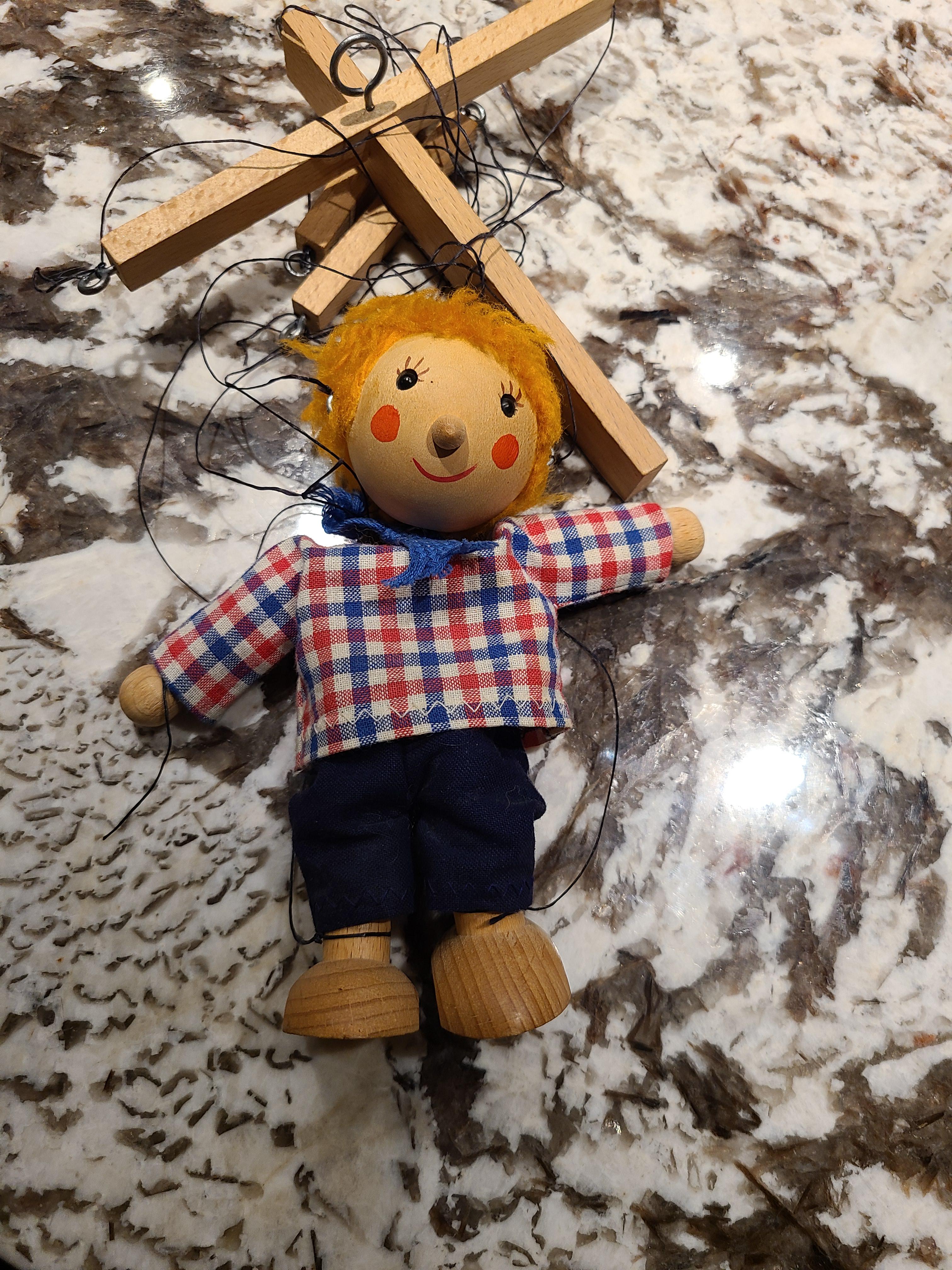 Puppet from the 80s | Scrolller