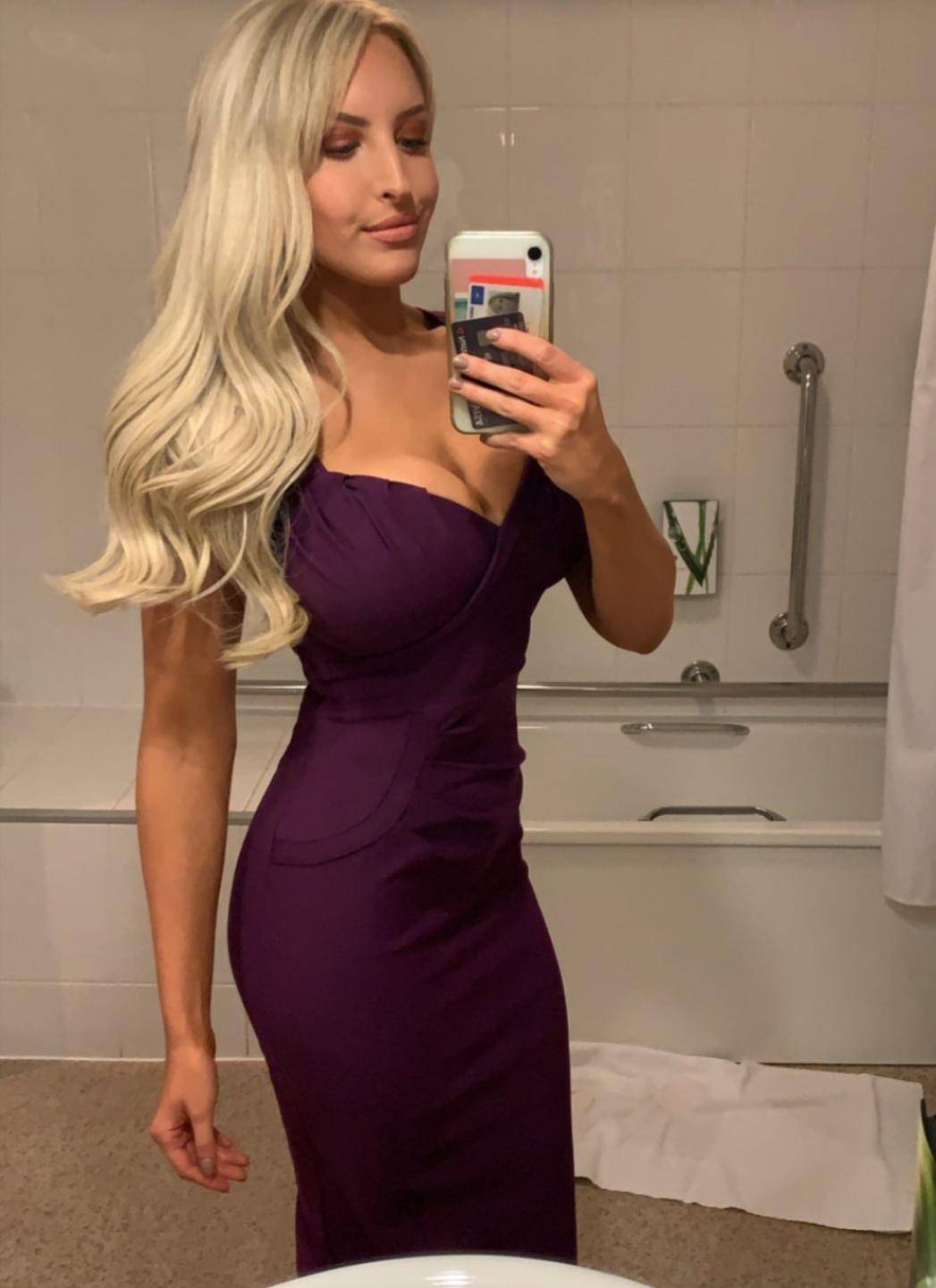 Purple Selfie Scrolller