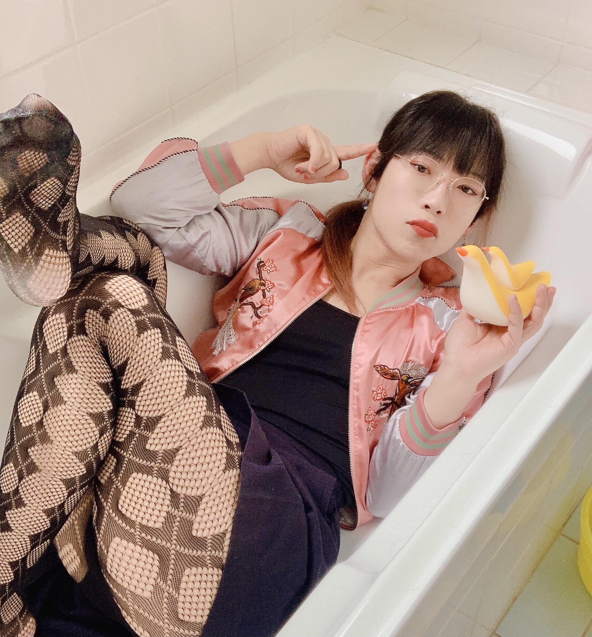 Quack quack 🐣 | Scrolller