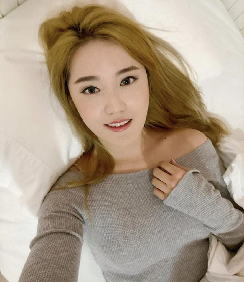 Queen Kimi 😍 | Scrolller