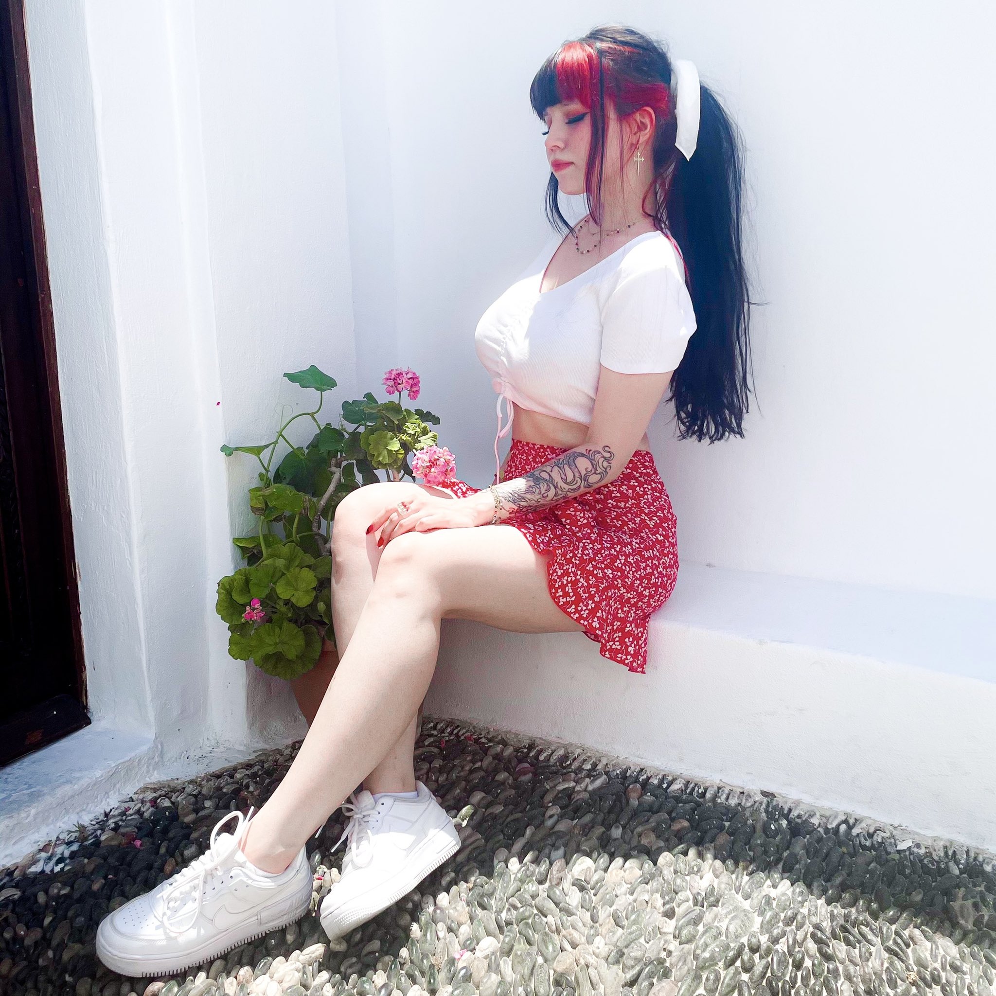 Queen Shini waifu 👸😍 | Scrolller