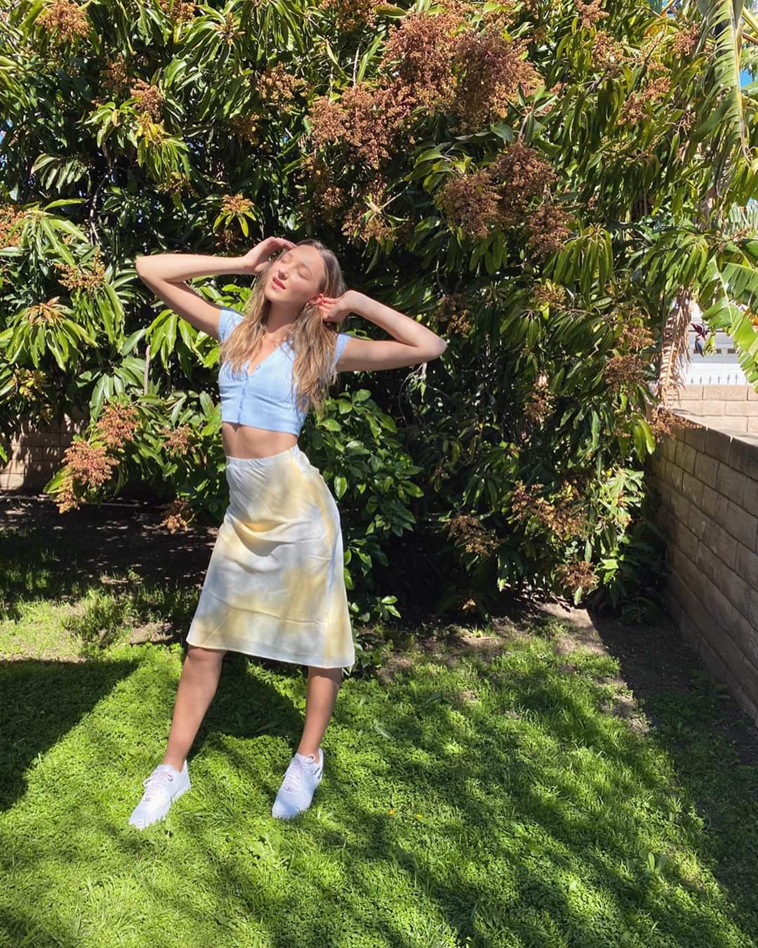 Quick session from a backyard | Scrolller