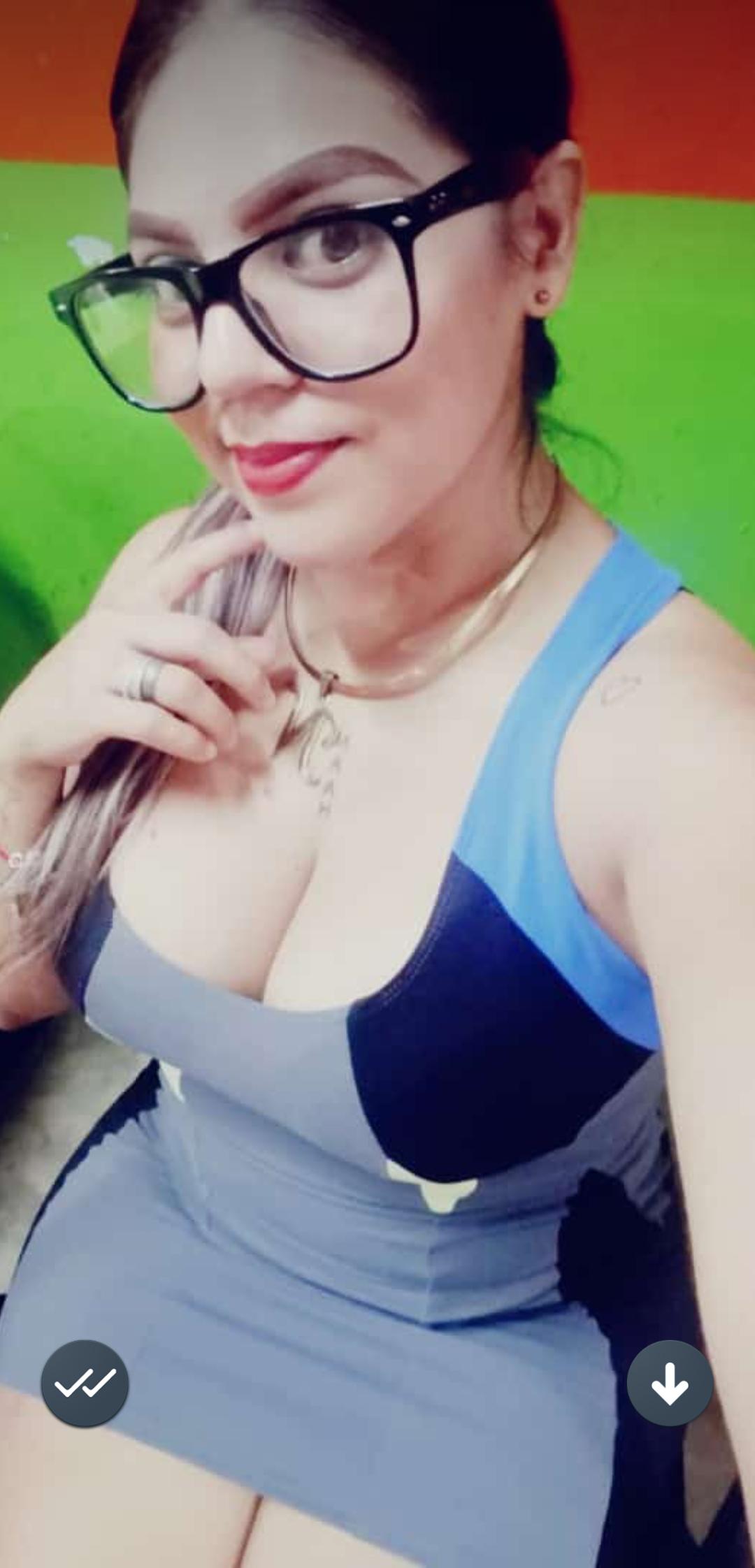 Quien le saca pack a esta puta | Scrolller