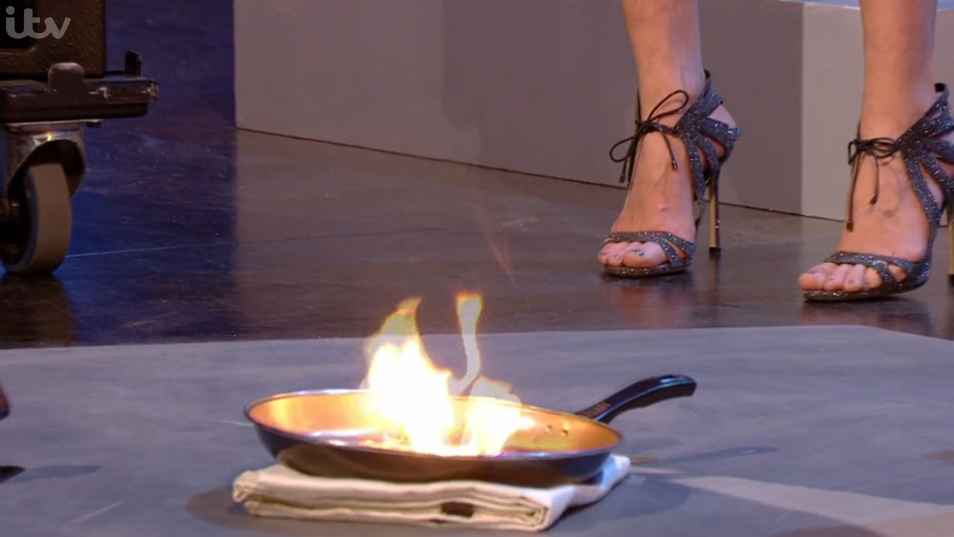 Rachel Riley's feet are literally scorching [x-post from /r/HighHeels ...