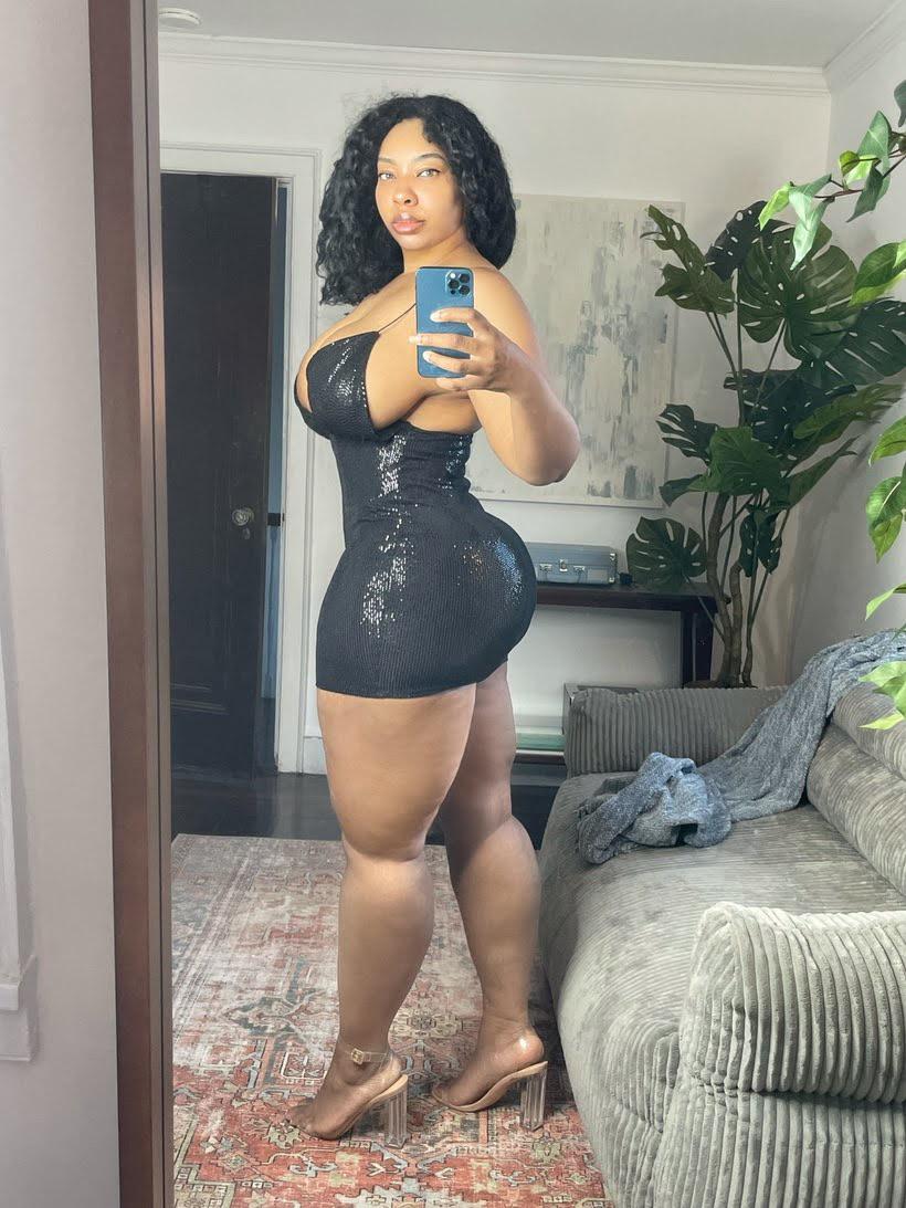 Rachel Storms | Scrolller