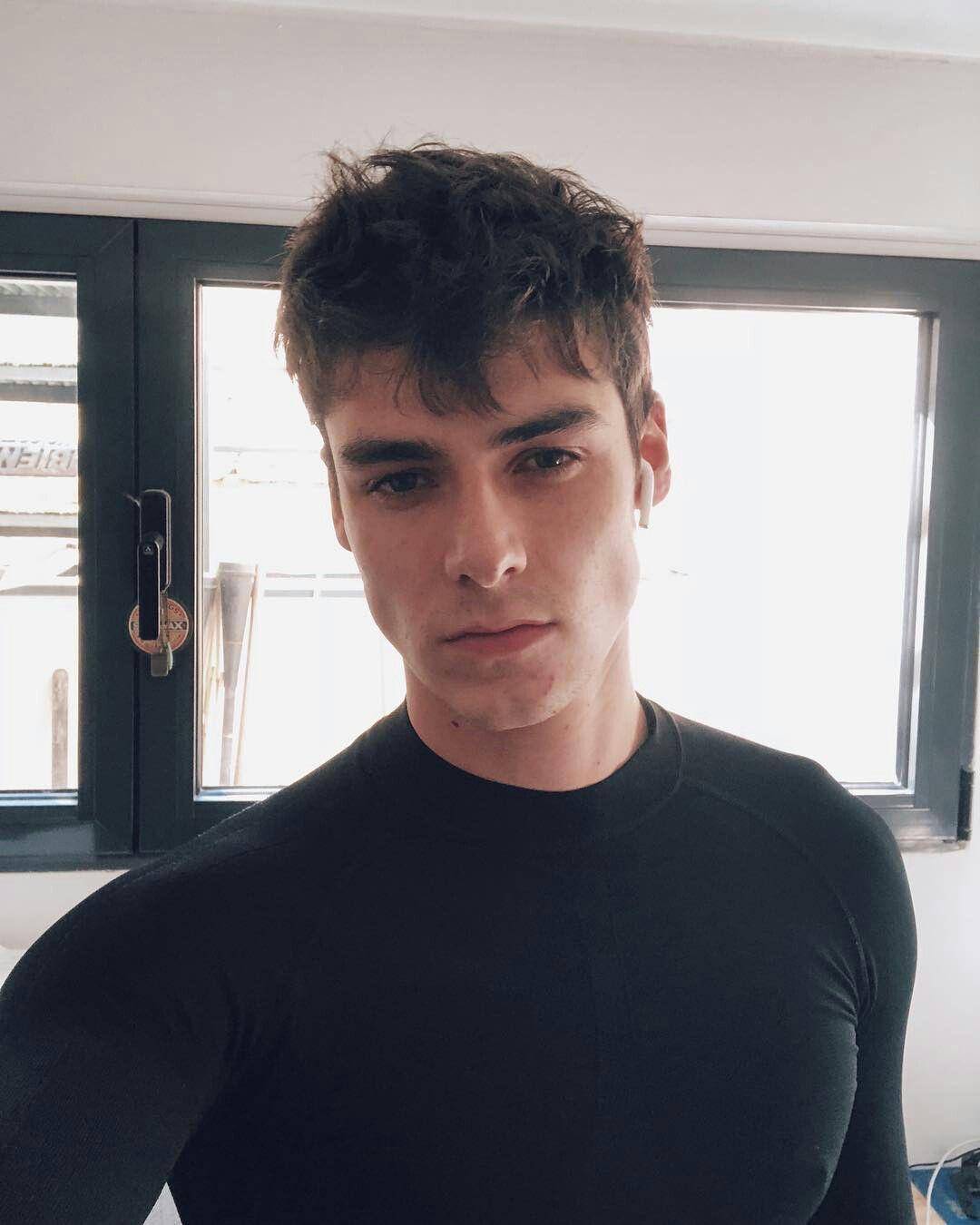 Raf Miller. | Scrolller