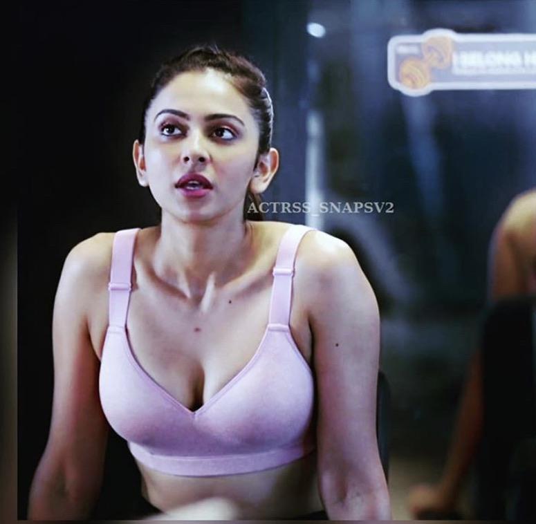 Rakul Preet Singh Scrolller