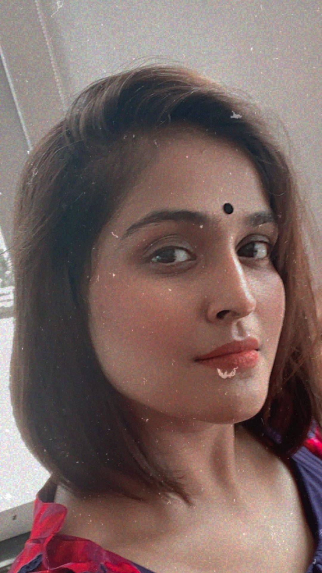 Ramya 💋 | Scrolller