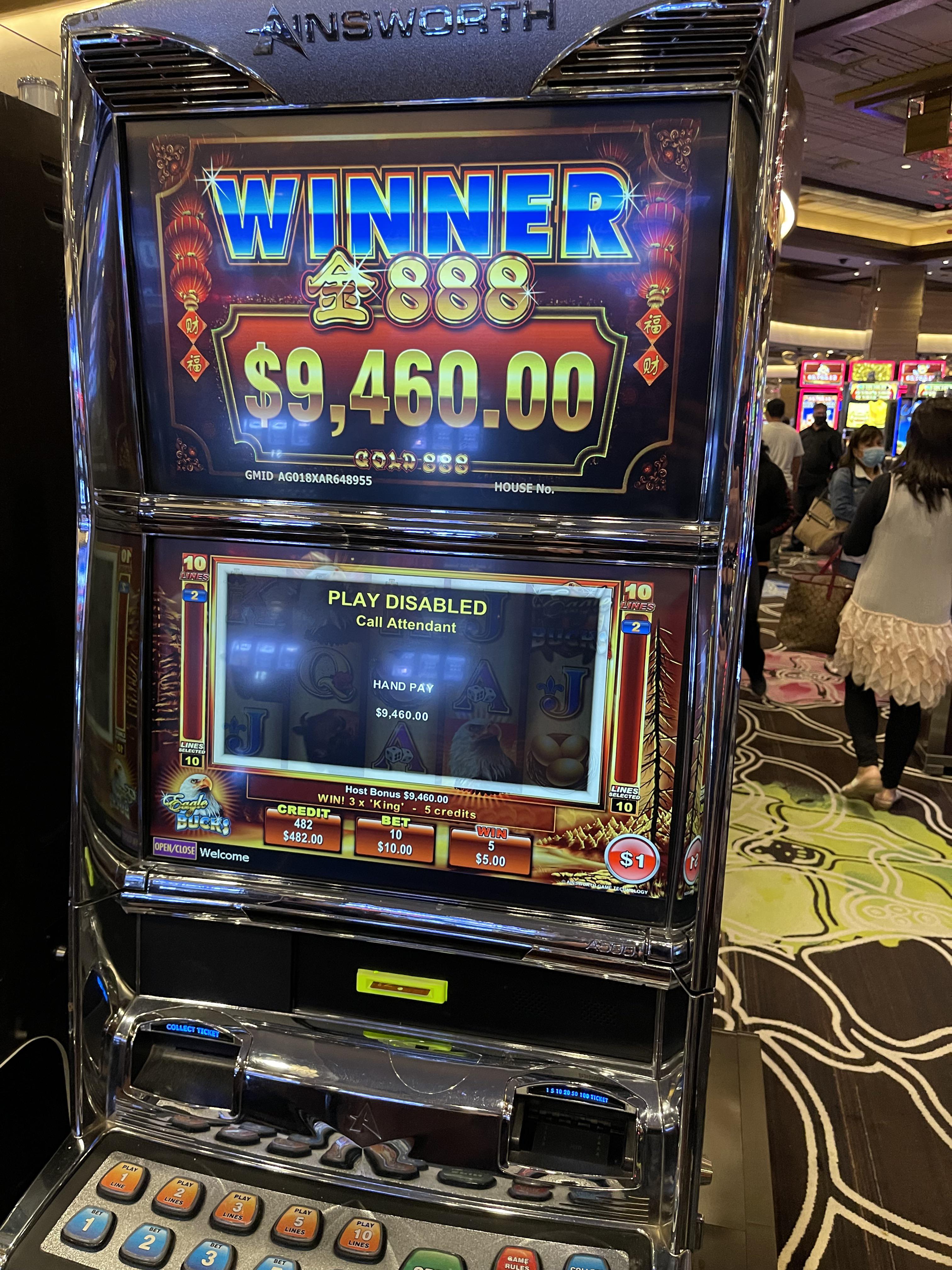 Random progressive that made us all do a double take | Scrolller