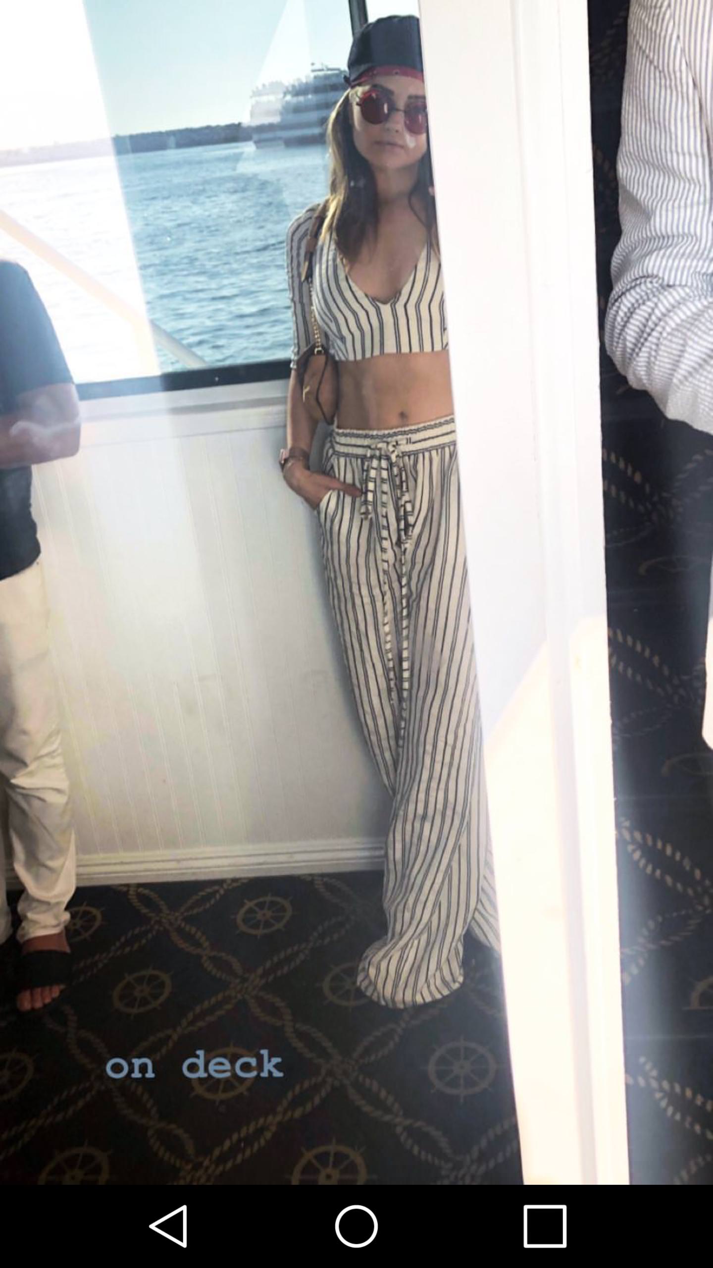 Rare Belly Button | Scrolller