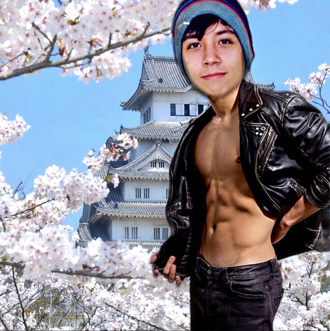 Rare image of Quackity visiting Japan | Scrolller