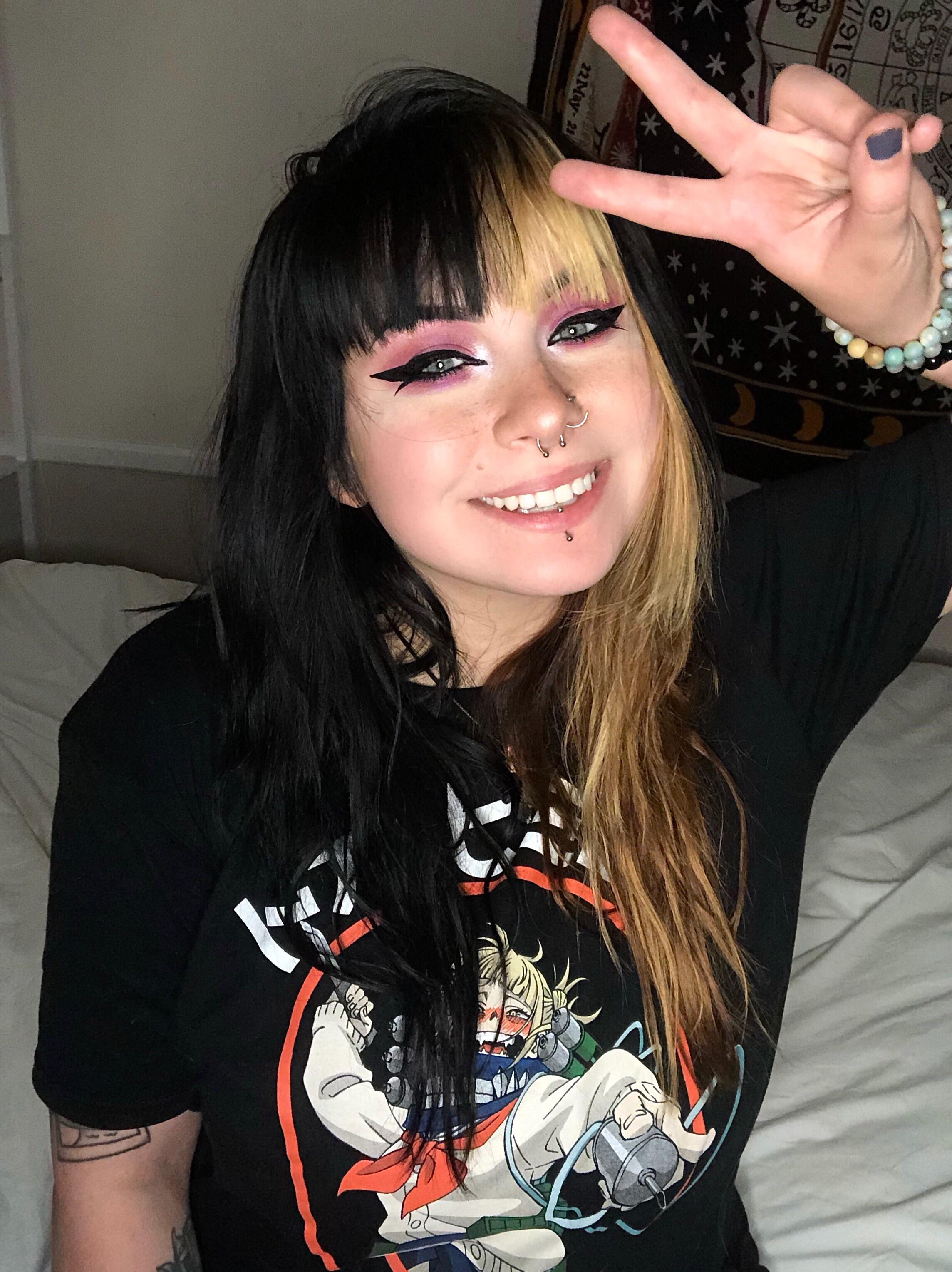 rare layla smile ｡ ‿ ｡ | Scrolller