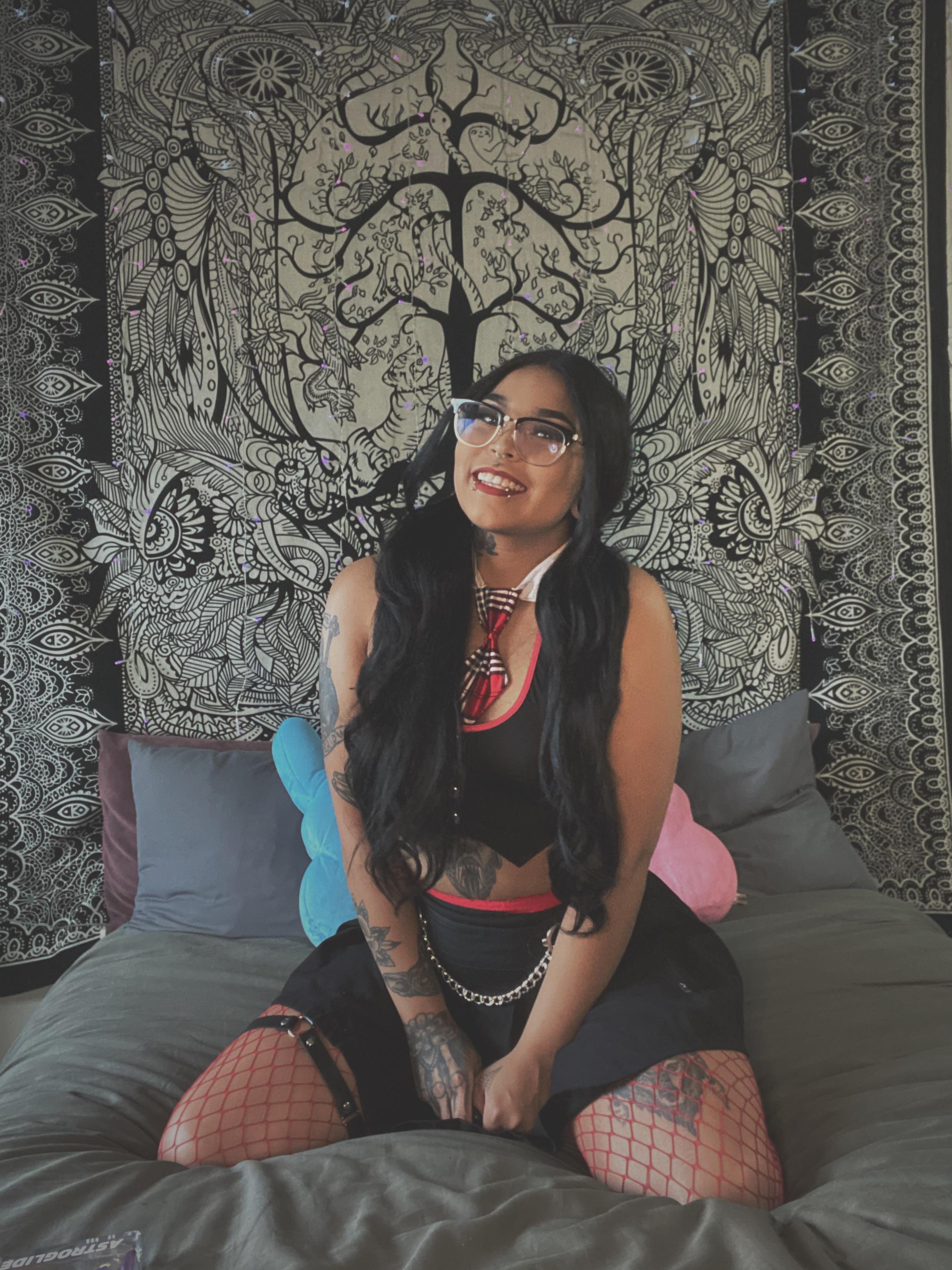 Rare smiling picture☺️ | Scrolller