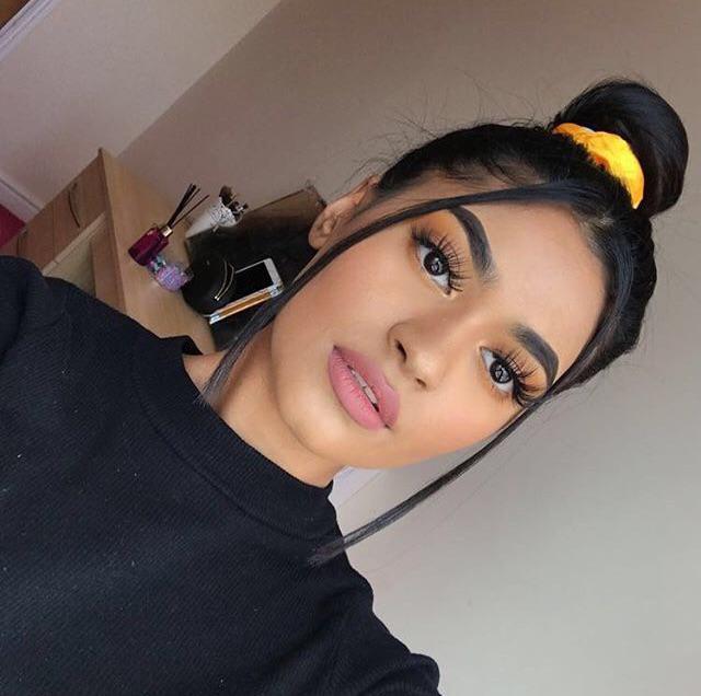 Rate her outta 10 | Scrolller